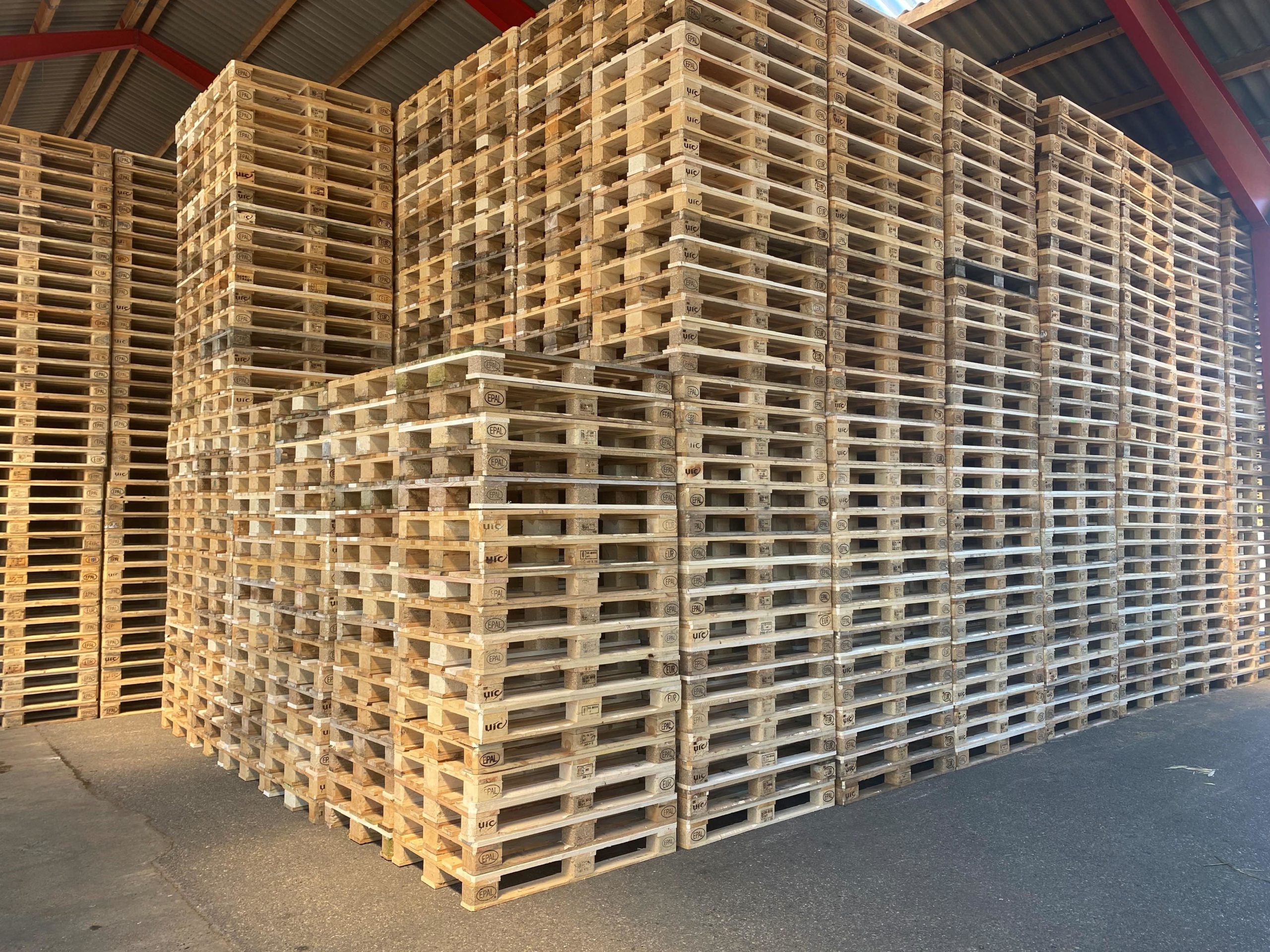 Used pallets and frames - Dansk Træemballage A/S